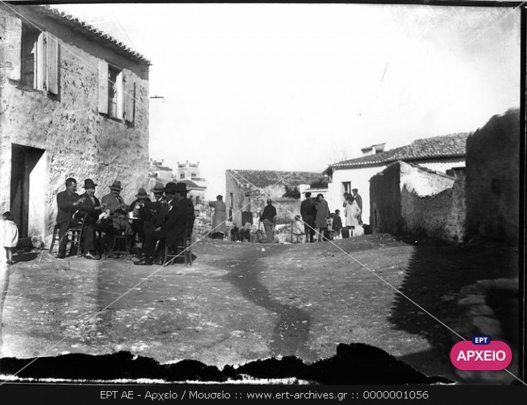 ΛΑΪΚΗ ΓΕΙΤΟΝΙΑ ΤΩΝ ΑΘΗΝΩΝ | archive.ert.gr