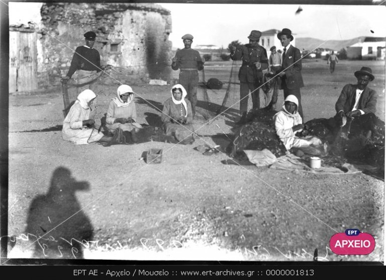 ΨΑΡΑΔΕΣ ΣΤΗΝ ΕΛΕΥΣΙΝΑ | archive.ert.gr
