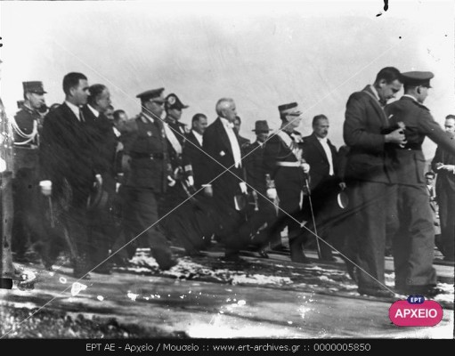 ΥΠΟΔΟΧΗ ΤΟΥ ΓΕΩΡΓΙΟΥ Β’ ΣΤΟ ΦΑΛΗΡΟ | archive.ert.gr
