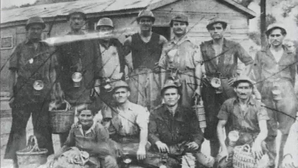 ΣΤΟΥΣ ΑΦΑΝΕΙΣ ΤΟΥ ΜΟΧΘΟΥ – ΠΙΣΩ ΑΠΟ ΤΗΝ ΠΡΩΤΟΜΑΓΙΑ | archive.ert.gr